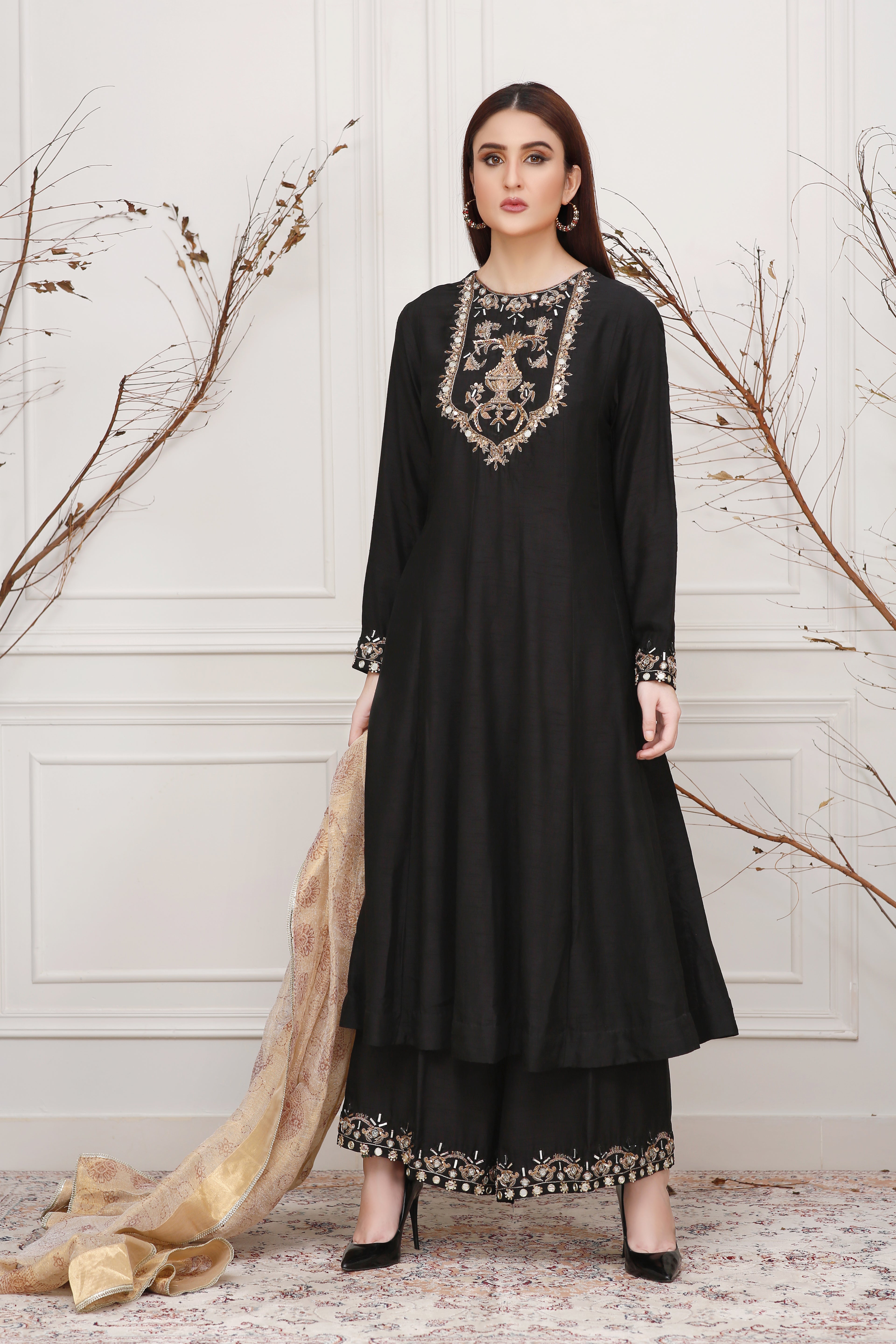 Laara – Seema Khan